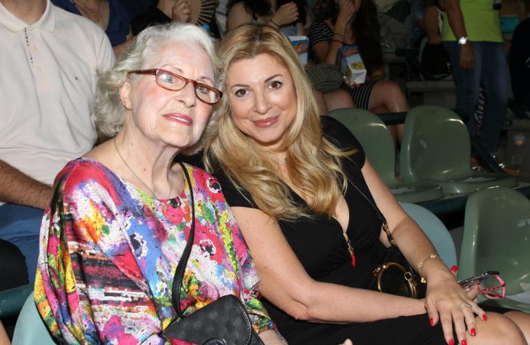 Η σπάνια φωτογραφία της Υακίνθης από το παρελθόν -Η μητέρα της ...