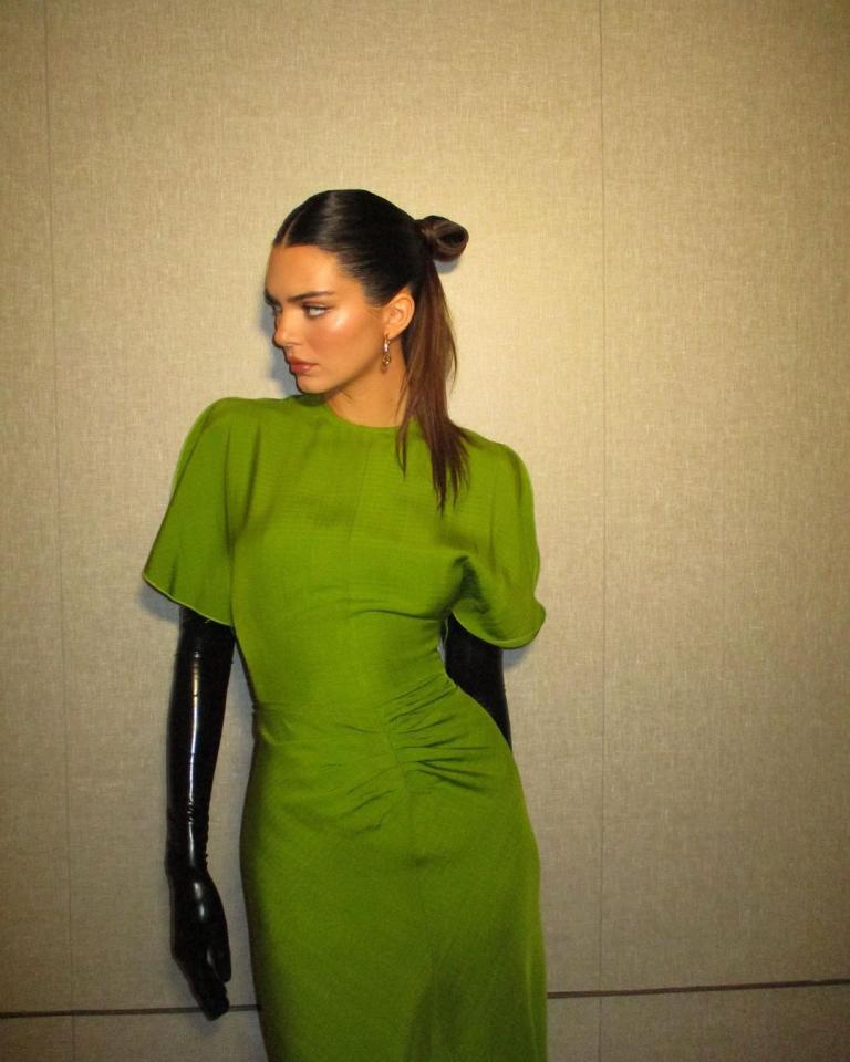 Hot trend alert -Το φόρεμα που ταιριάζει σε κάθε σωματότυπο και χαρίζει sexiness στο look | BOVARY