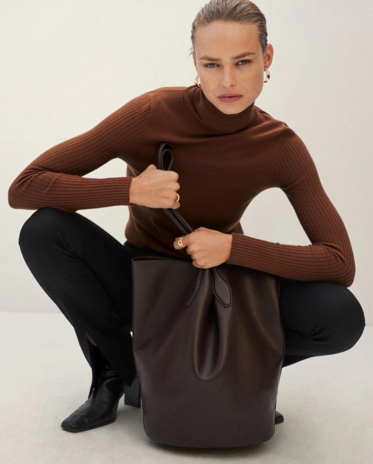 H luxurius shopper τσάντα από τα Mango θα κάνει τα looks σου πιο elegant | BOVARY