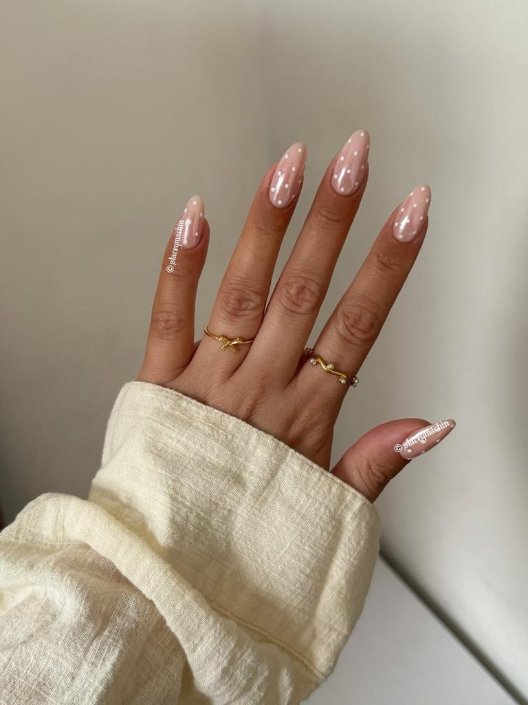 Το nail trend του καλοκαιριού που κάνει τα νύχια να δείχνουν πιο ακριβά ...