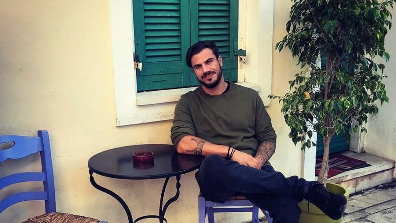 MasterChef 2022: Το Twitter βρήκε τον σωσία του Άκη Πετρετζίκη στο ...