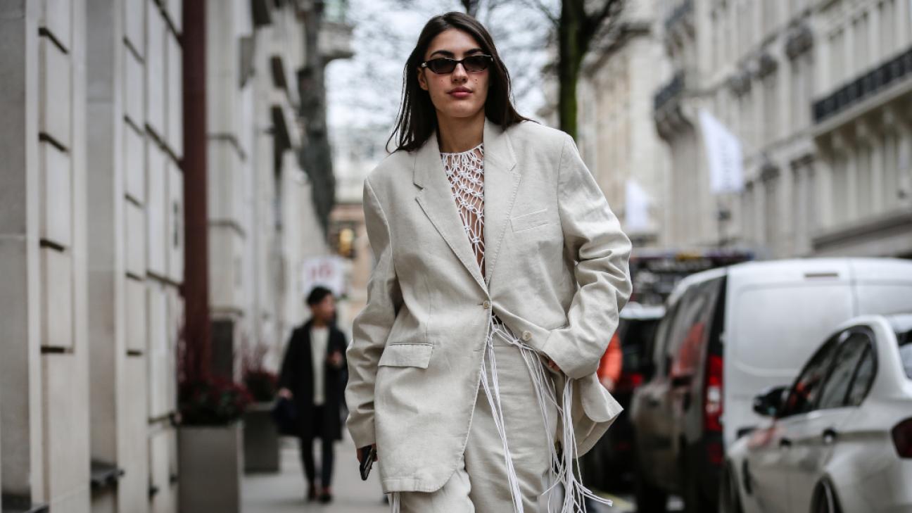 Greige -Το chic χρώμα που τονίζει το μαύρισμα και κάνει τα καλοκαιρινά ...