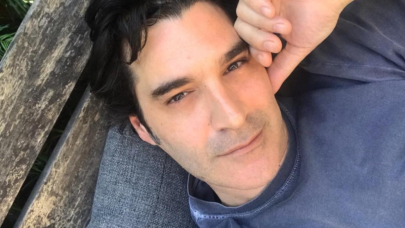 Ο Χριστόφορος Παπακαλιάτης μάς συστήνει τις ανιψιές του -Η τρυφερή φωτό ...