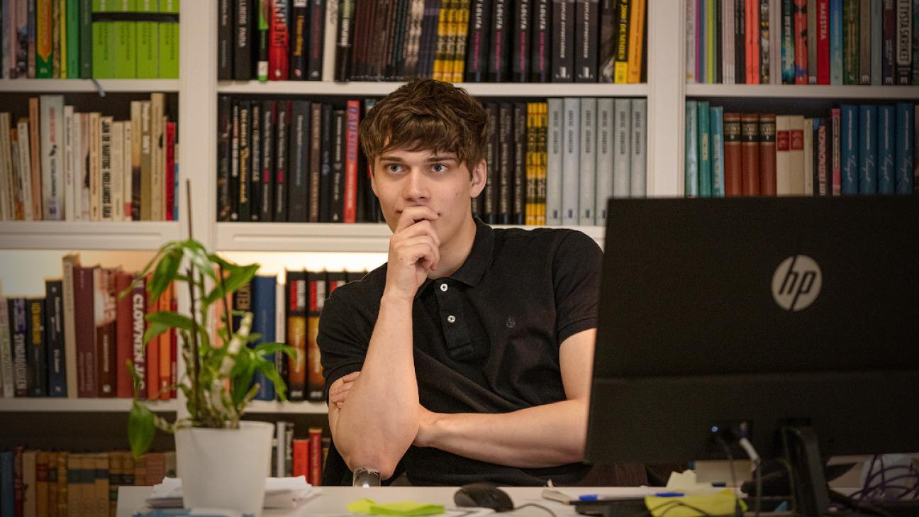 Love & Anarchy: Η νέα ανατρεπτική σουηδική σειρά του Netflix | BOVARY