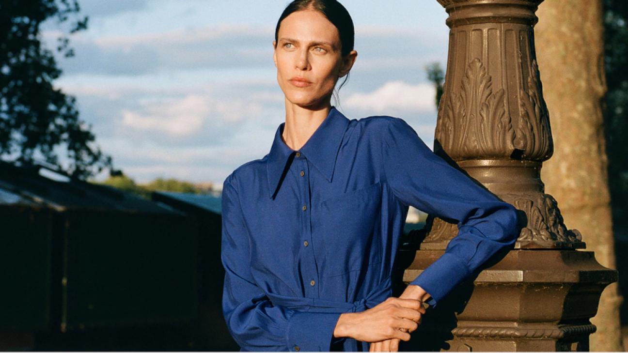 Το ντελικάτο μπλε φόρεμα από τα Mango, στο στιλ που λατρεύει η βασίλισσα Λετίθια | BOVARY