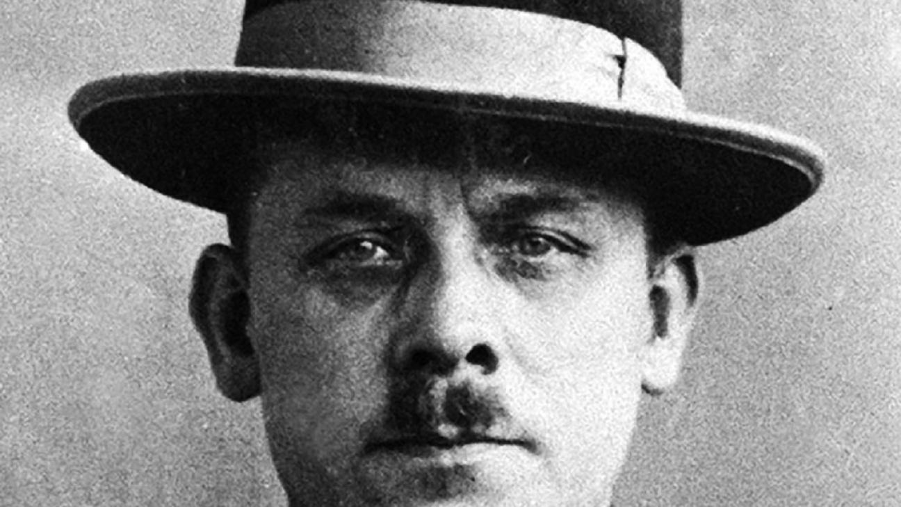 Φριτζ Χάαρμαν: Ο «χασάπης» του Ανόβερου που πουλούσε το ανθρώπινο κρέας ...