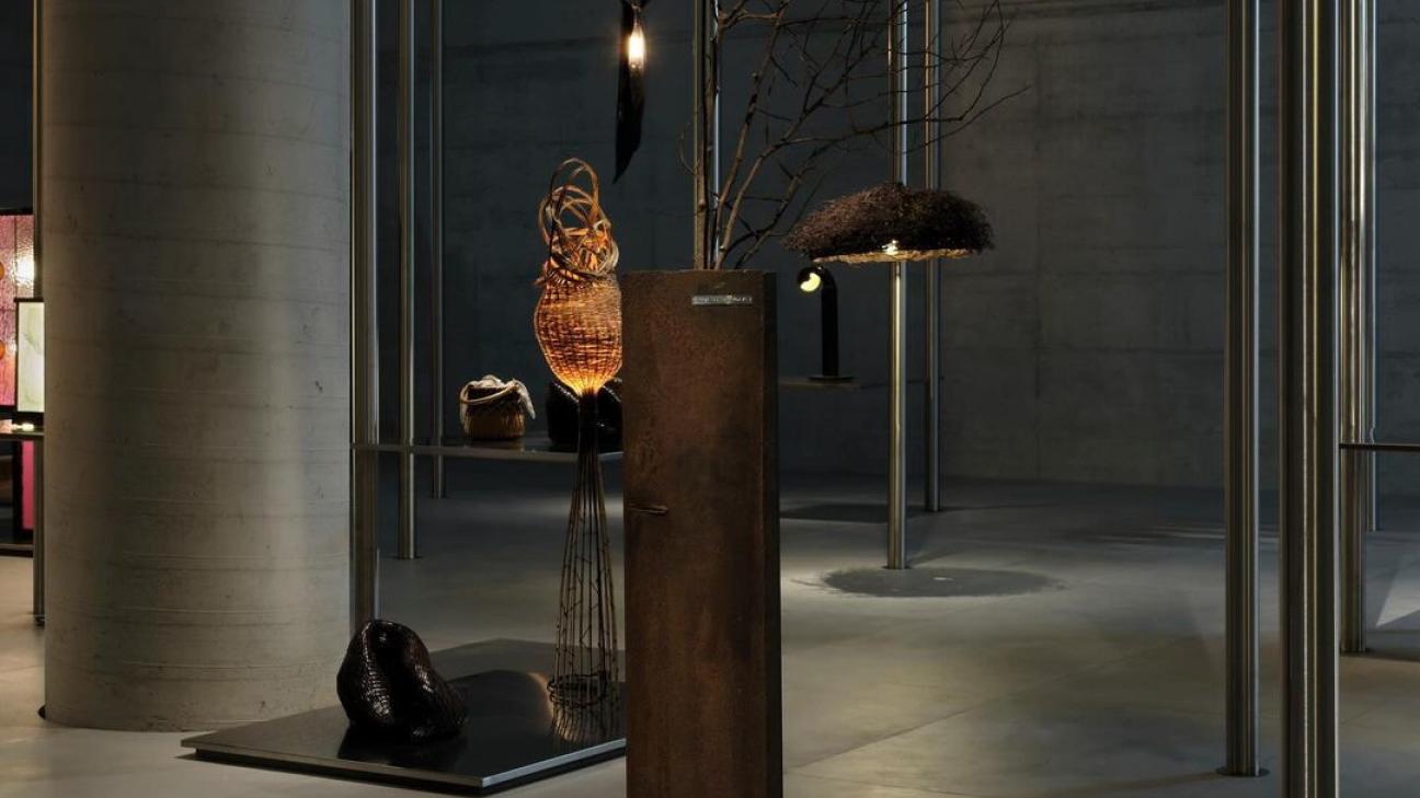 Και έτσι, έχει παντού φως - Η Loewe επιμελείται μια ομαδική έκθεση με ...