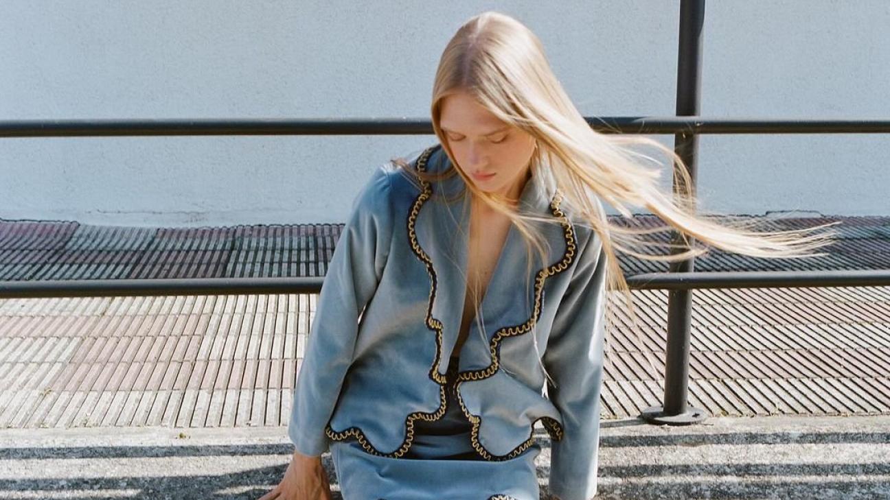 Πώς να ανοίξετε φυσικά το χρώμα των μαλλιών σας -6 εύκολες DIY συνταγές | BOVARY