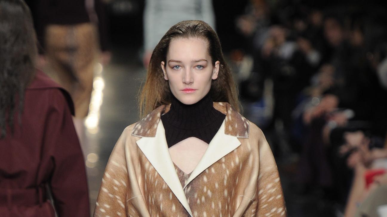 Bambi print: Η νέα τάση για το 2025 μεταμορφώνει το animal print σε ...