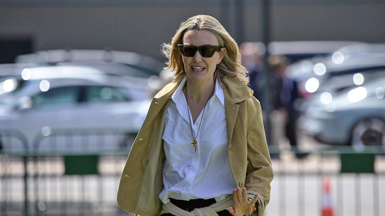 Η Μάρτα Ορτέγα ψωνίζει με τις πιο hot μπαλαρίνες της σεζόν και δείχνει το απόλυτο κόλπο για το ...