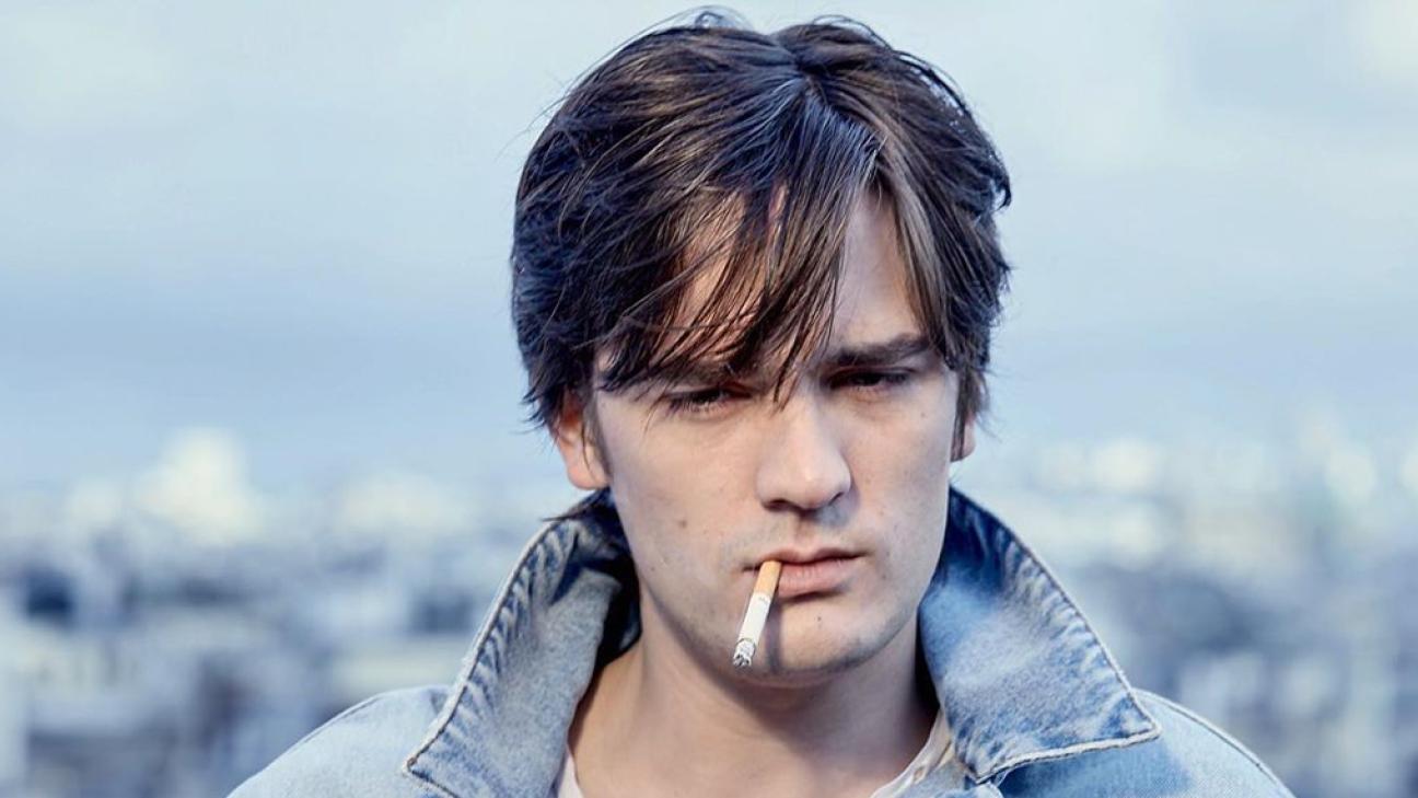 Ο μικρότερος γιος του Alain Delon είναι ένα τρομερό παιδί. Tρομερό ...