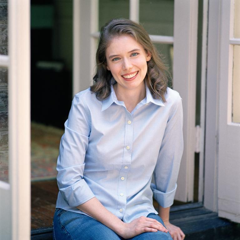 Ένα διαμέρισμα στην Πλάκα γεμάτο χρώμα παντρεύει την κληρονομιά του ...