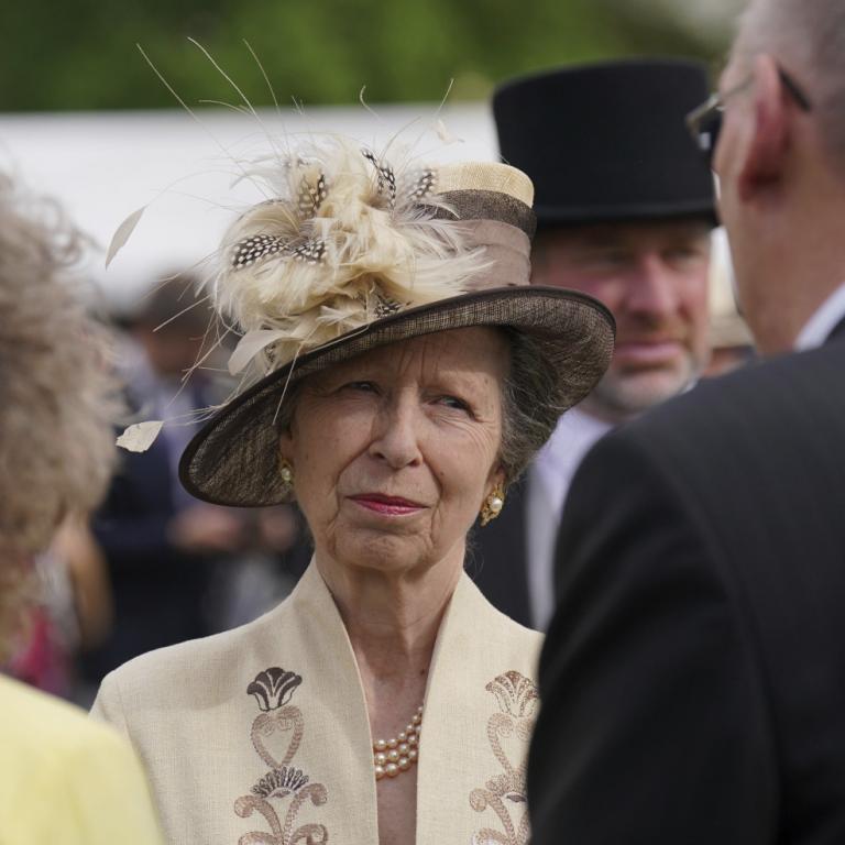 Οι φούστες της άνοιξης είναι πιο δροσερές και θηλυκές από ποτέ ...