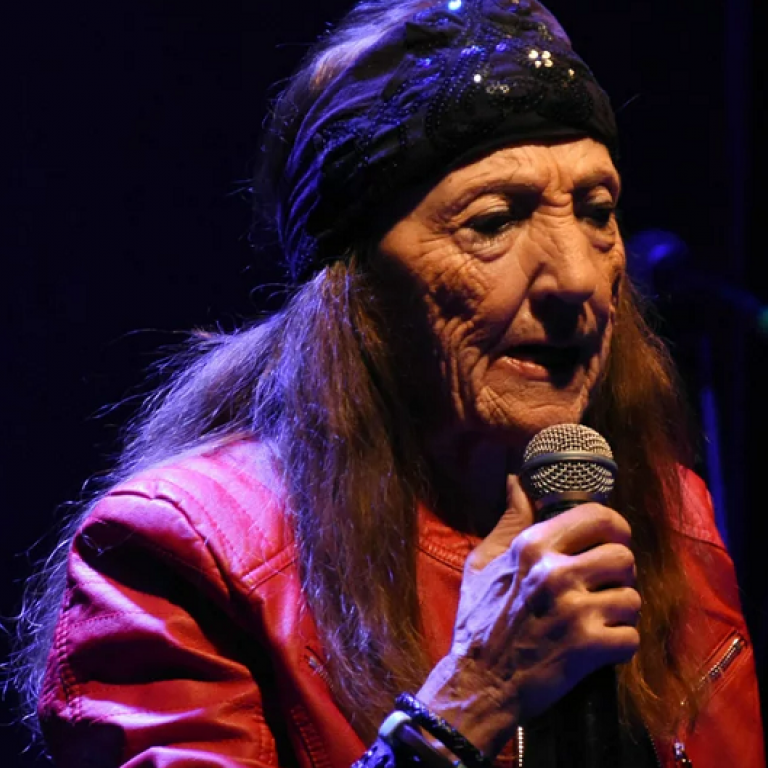 Γλυκερία Μπασδέκη πώς περνάς τις μέρες σου στην Ξάνθη; | BOVARY